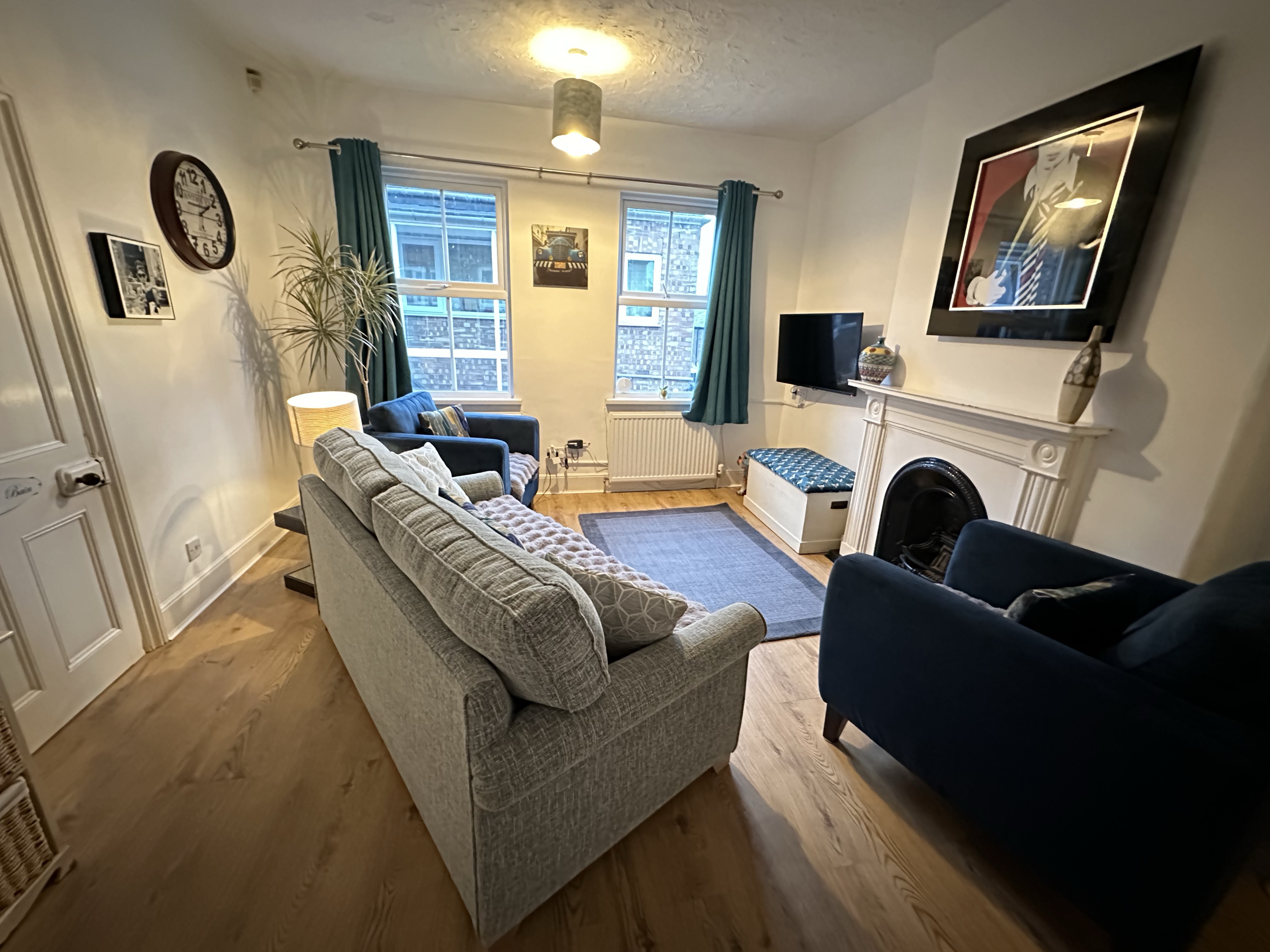 Postmans retreat, old post office apartment – mansion home page